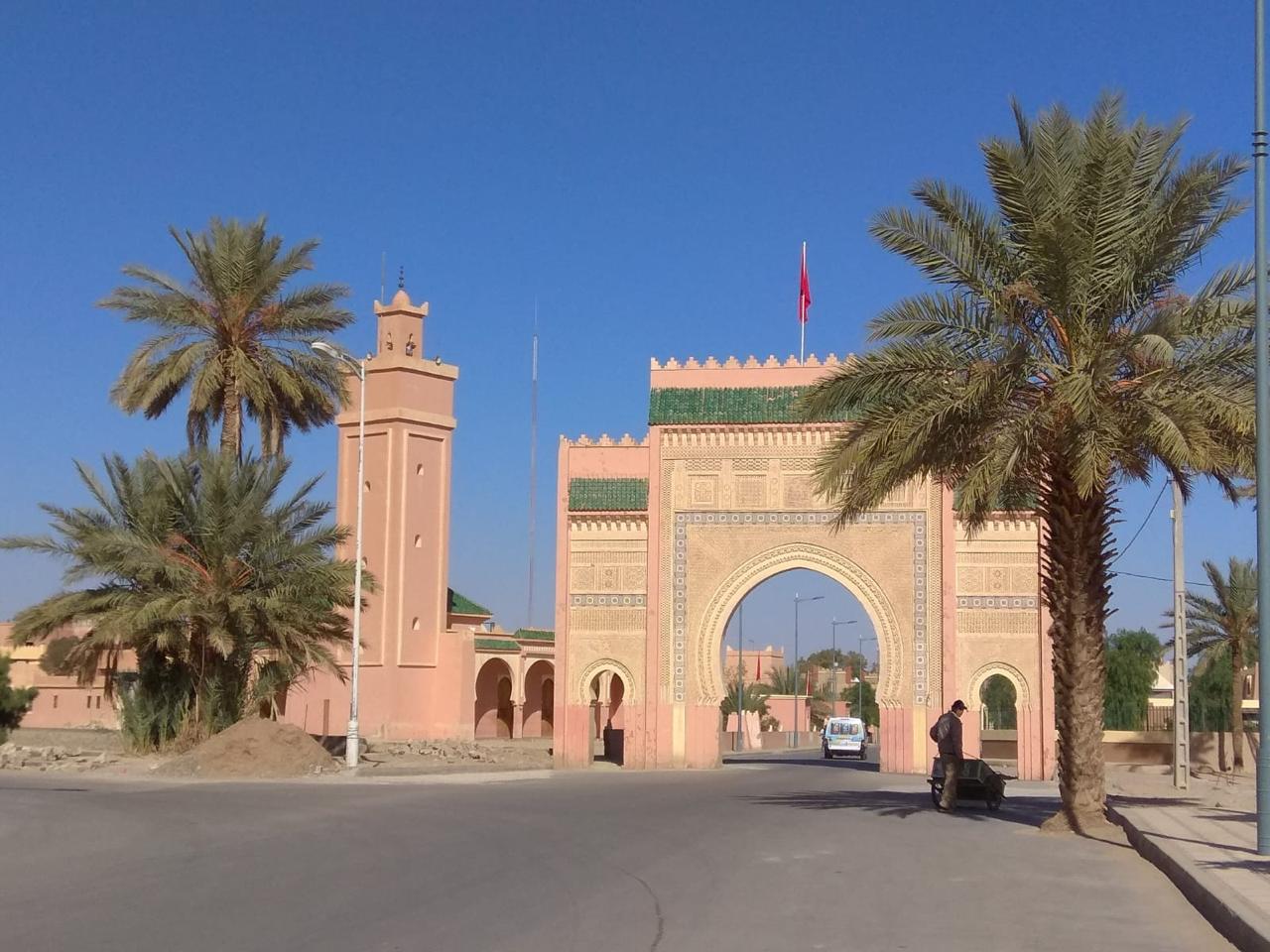 Enjoying Morocco / Organizing Private Shared Tours